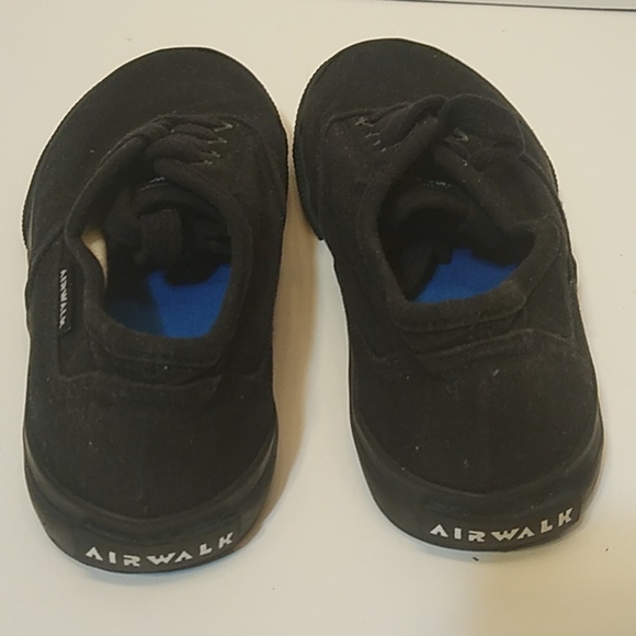 Airwalk | Shoes | Air Walk Little Girls Gym Shoes Sizes 3 12 | Poshmark